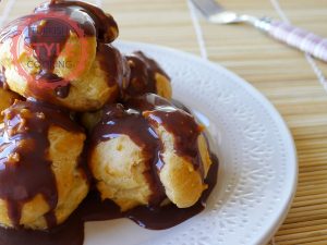 Profiterole (Cream Puffs) Recipe - Turkish Style Cooking