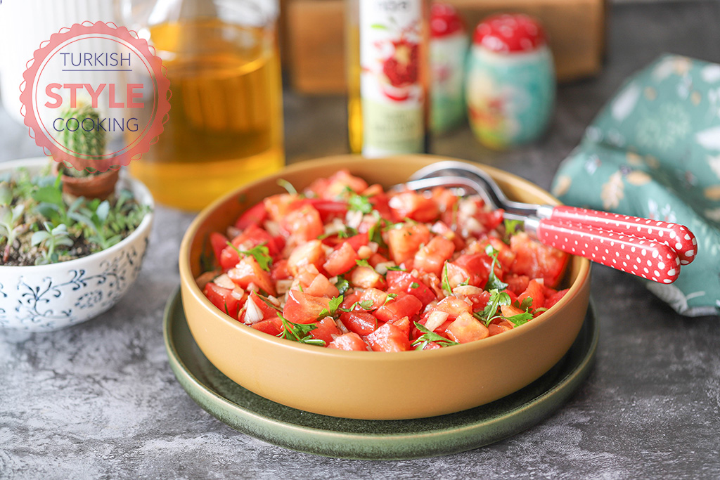 Tomato Salad Recipe | Turkish Style Cooking